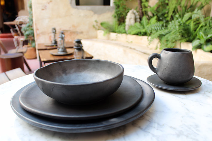Set Vajilla Barro Negro (Bajo Pedido) — Bindilou